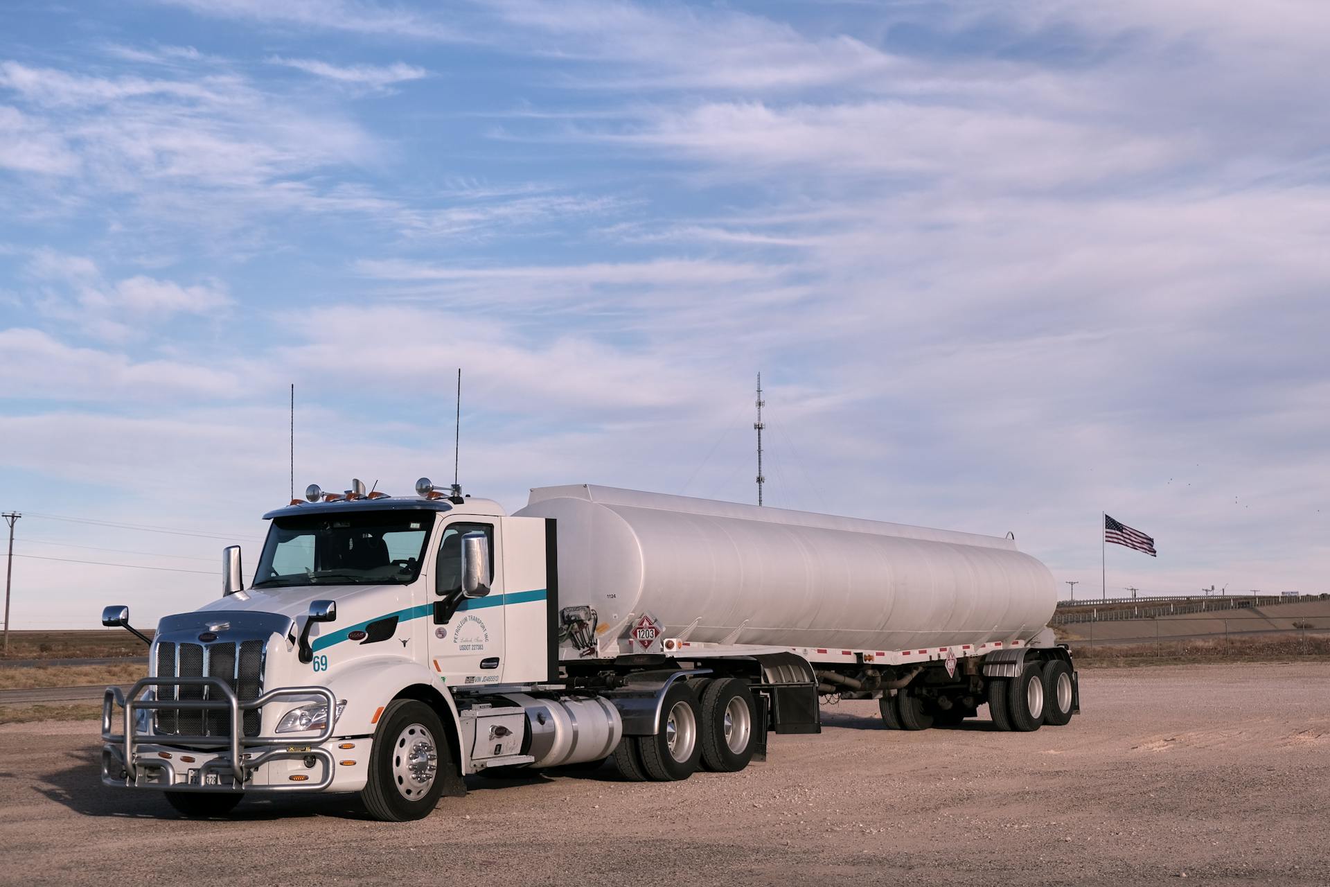 Security Locks for Semi Truck Fuel Tanks - Bud and Tony's Truck Parts